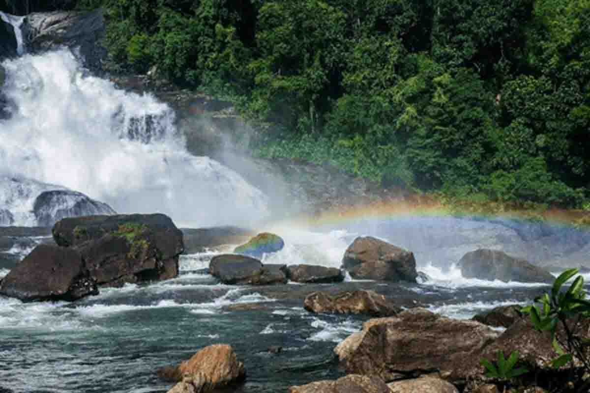 Waterfalls in Sri Lanka | Falls Beauty | Look Lanka Tours Best Budget ...